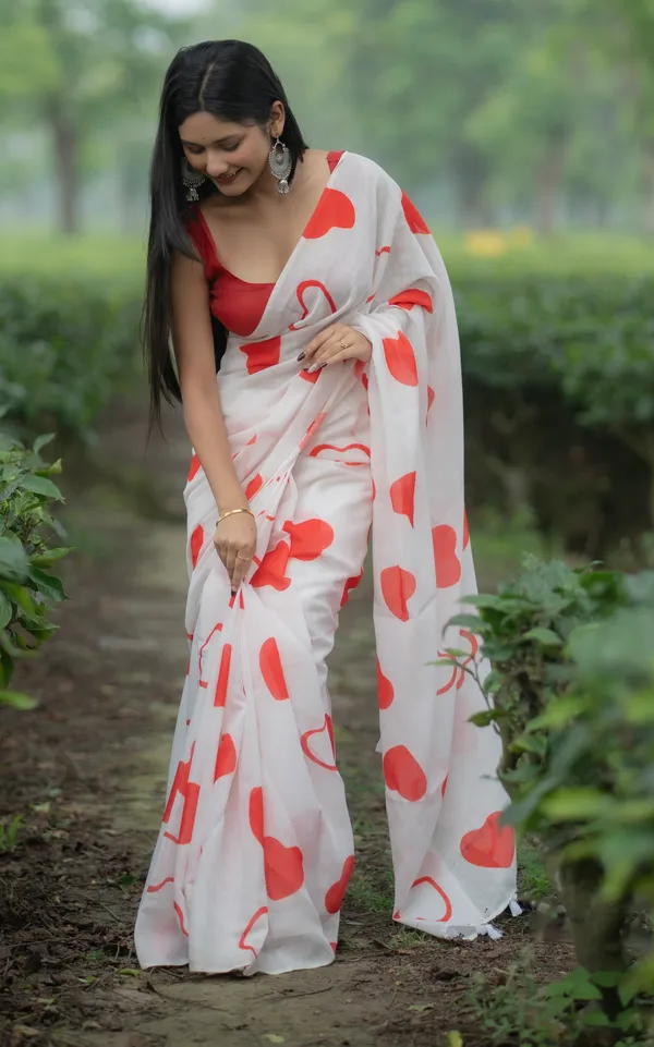 INDIAN LINEN SAREE Lovely White Color Heart Printed Valentine Special ...