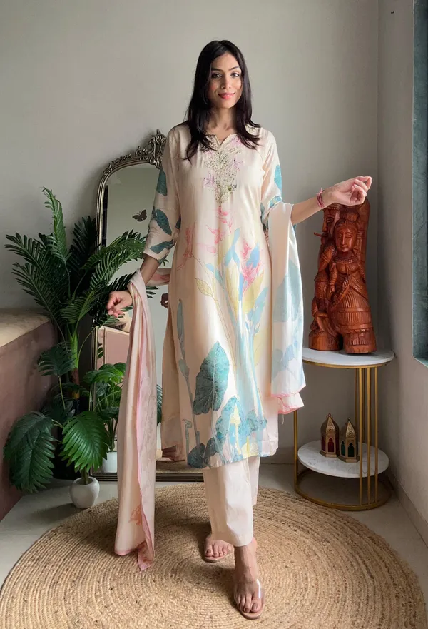 LABEL ACHIRA Cream Floral Suit Set Price in India - Buy LABEL ACHIRA ...