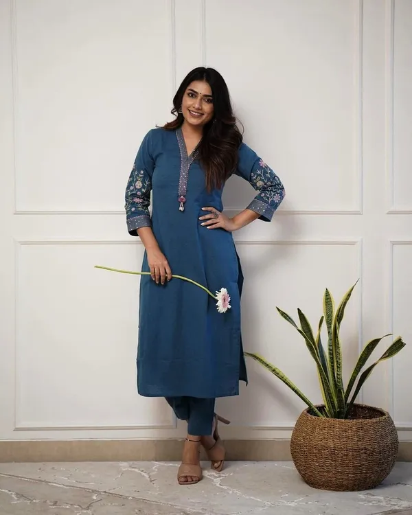 Soni Collection Blue Cotton Kurti With Matching Pants For Women ...