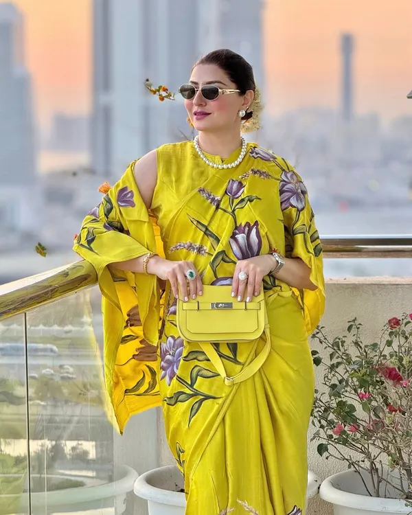 Rainbow Saree FABULASH YELLOW COLOR FLOWER SAREE Price in India - Buy ...