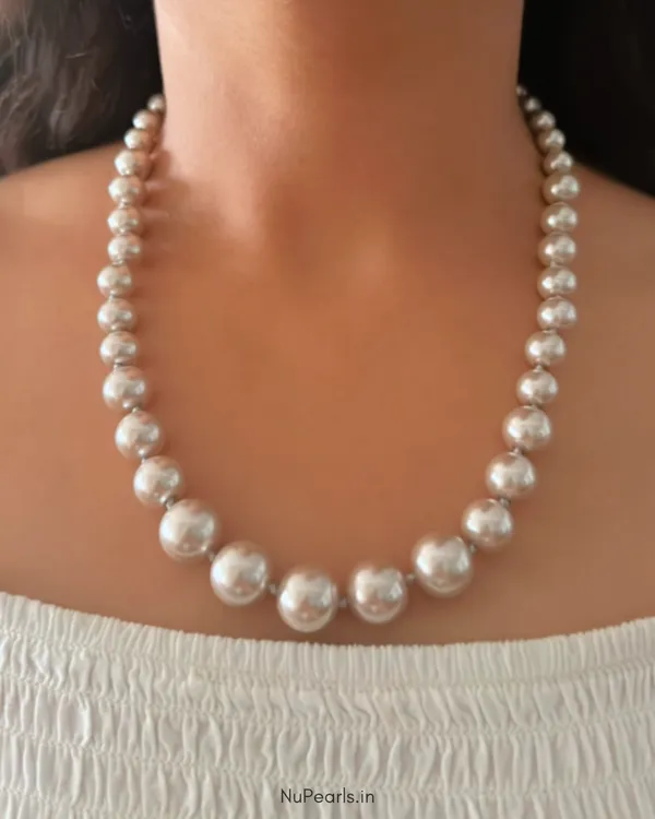 NuPearls Silver Graduation Pearl Ovia Mala Necklace For Women Price in ...