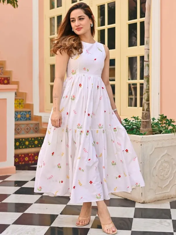 Rameshwari® Beautiful Floral Printed Cotton Gown Price in India - Buy ...