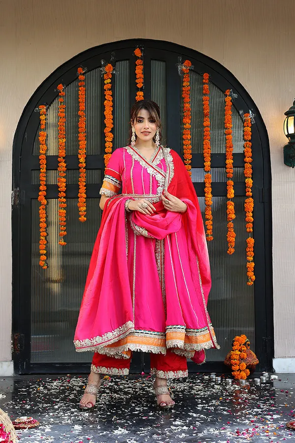 Label Aditi Hundia Rasiya Angrakha Suit Set (Set Of 3) Price in India ...