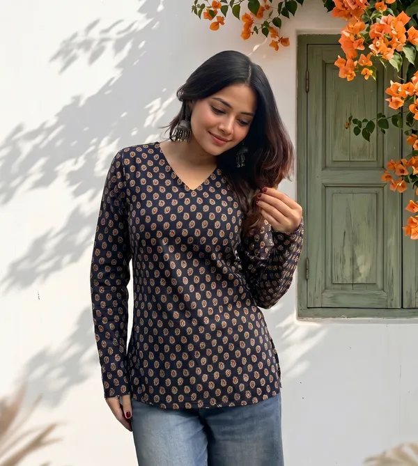 shreelee Fashionable Cotton Short Kurti for Girls Price in India - Buy ...
